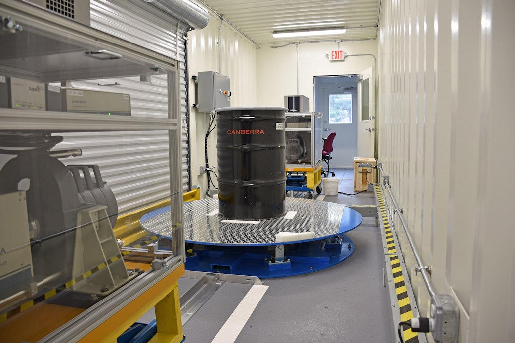 MILCC™ System Mobile ISOCS™ Large Container Counter | Mirion